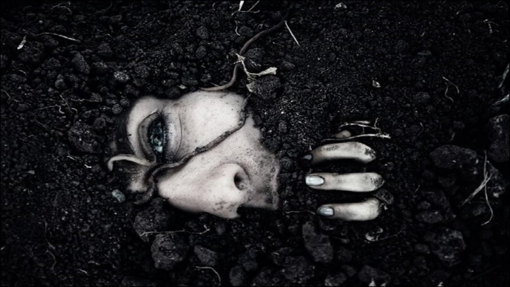 19 Blood-Curdling Scary Stories That Will Steal Your Sleep Forever InyMiny